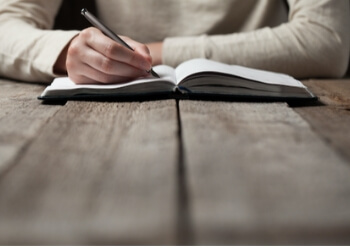 50 Young Adult Plot Ideas and Writing Prompts – Bryn Donovan